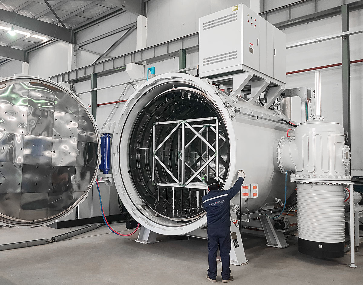Single-Chamber Vacuum Furnaces